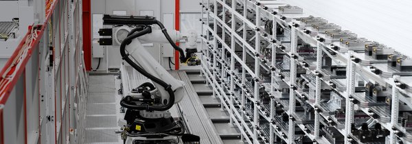 Zerspanungstechnik: Automatisierte Zerspanung weltweit - STIWA